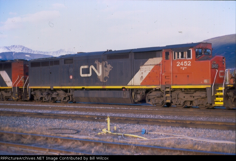 CN 2452